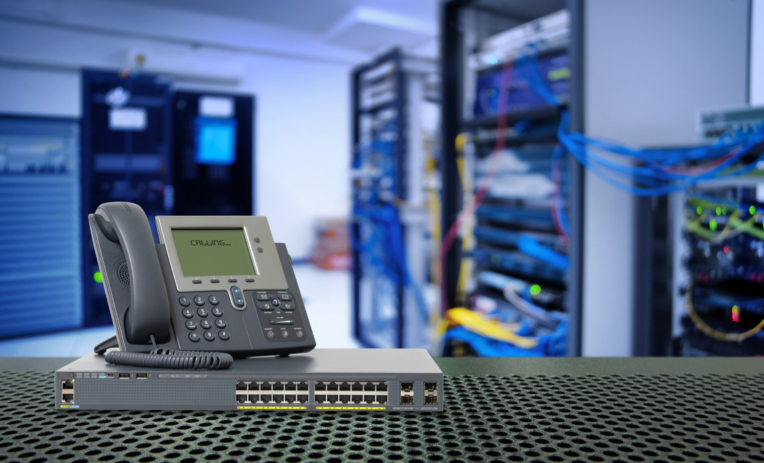 5 Reasons Your Business Should Implement VoIP System Services